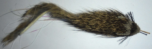 imitation de souris en tube fly (mouche carnassier)